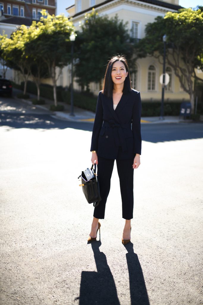 Classic Navy – 9to5chic